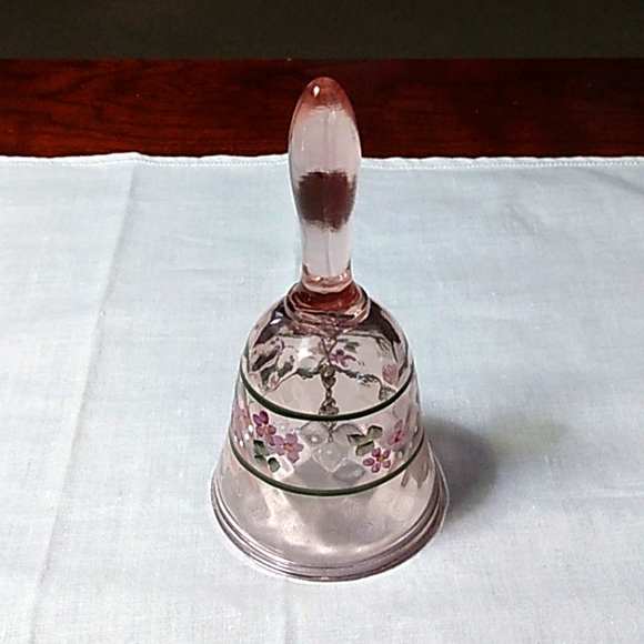 Fenton | Accents | Fenton Glass Bell Pink Diamond Quilted Pattern Hand ...